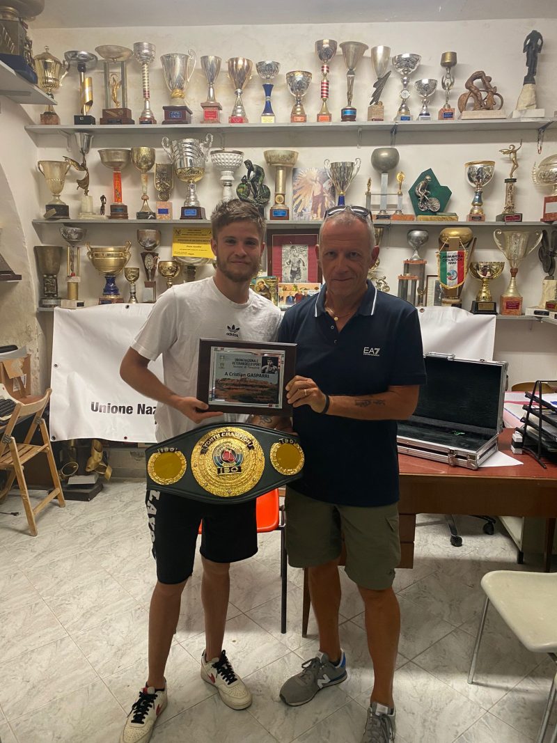 Tarquinia, il pugile campione del mondo Christian Gasparri premiato dai ...